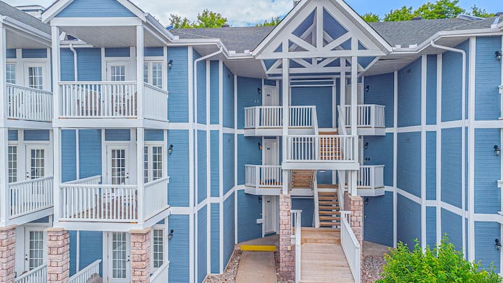 One Bedroom Condo Near Horseshoe - Horseshoe Valley, ON