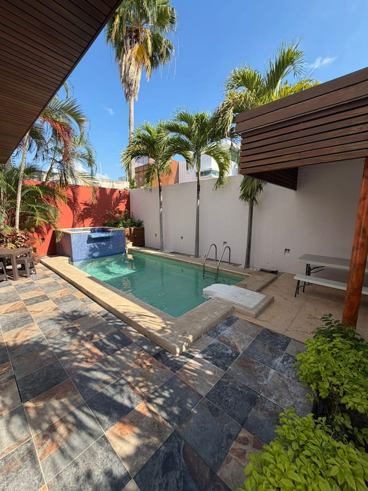 Casa De Lujo 6 Recámaras Y Alberca - Cancún