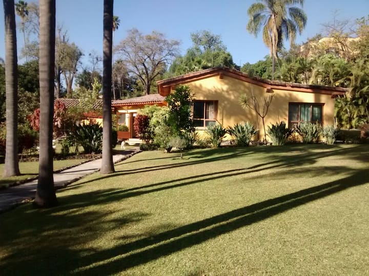 “Las Palmeras” House In Downtown Cuernavaca - Cuernavaca