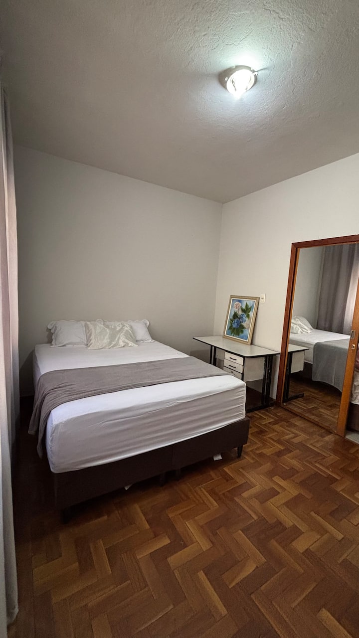 Quarto 01 Central- Afonso Pena - Conselheiro Lafaiete