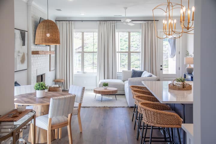 The Casa Blanca, 4br Luxe By Velvet Ditch Villas - Oxford, MS