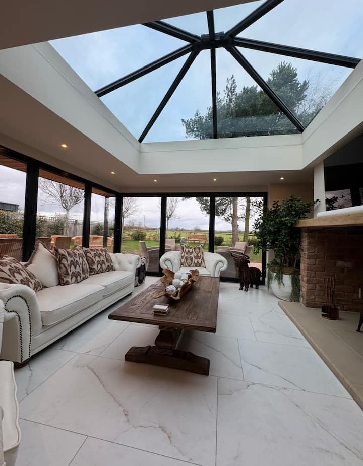 Luxury Barn Conversion With Rural Views - Oswestry