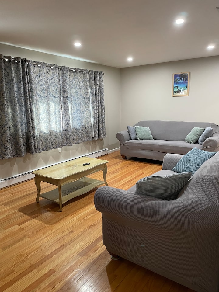 Cozy 2 Bedroom Home + Office Space - Waterbury, CT