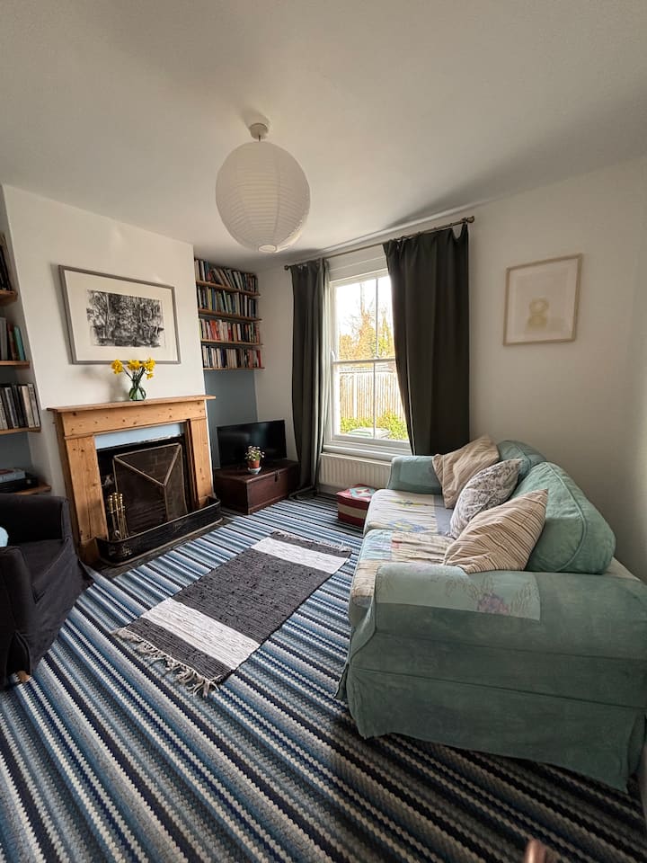 Driftwood House - Pet Friendly, Lovely Garden. - 휫츠테이블