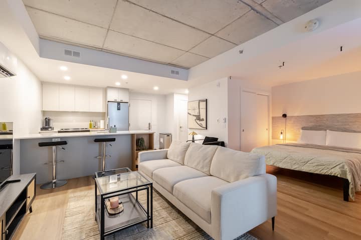 Designer Open Concept Vieux-port + Parking Gratuit - Island of Montreal