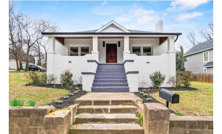 Perfect Group Stay | Luxury Home Near Downtown - Easley, SC