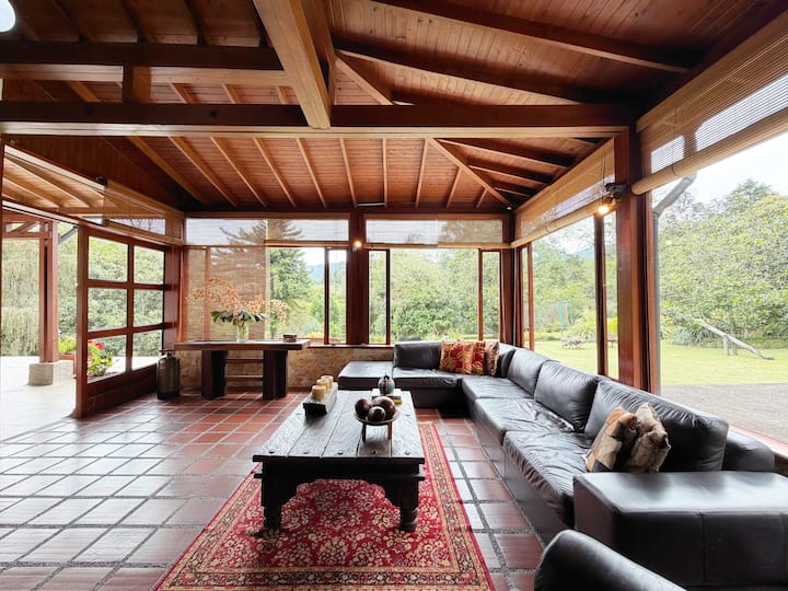 Linda Finca En El Retiro Con Jacuzzi & Zona Verde - La Ceja