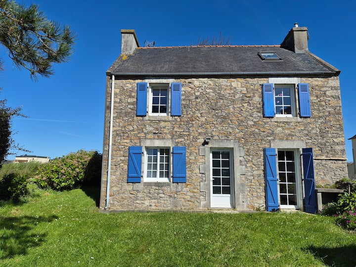 Maison En Pierre, Intérieur Cosy, Mer à 350m - Saint-Pabu