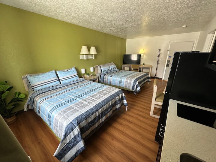 Updated And Private - Cozy - Kitchenettes - Clean - Evanston, WY