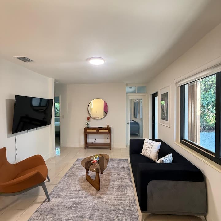 Esmeralda House Near Hard Rock Stadium-fifa - North Miami, FL
