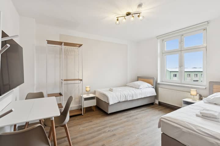 3br - Nahe Bahnhof, Küche, Wlan, Smart-tv, Bad - Halberstadt