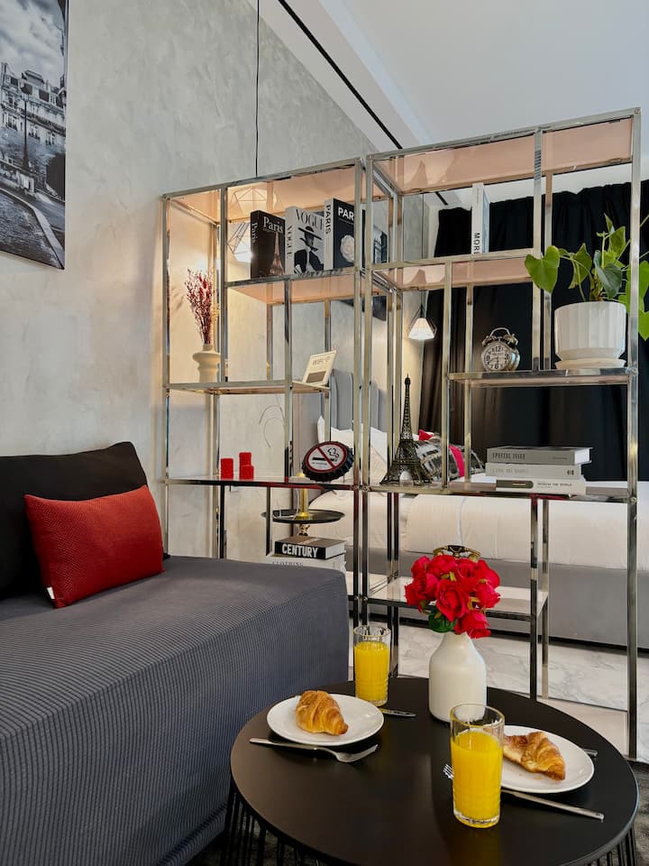 Modern Paris-chic Studio|12m To Downtown|500mbps - Dubai