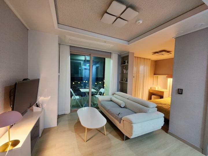 부산역 Ktx 3min, 짐보관, 고층, 오션뷰 Harbor Stay #07 - Busan