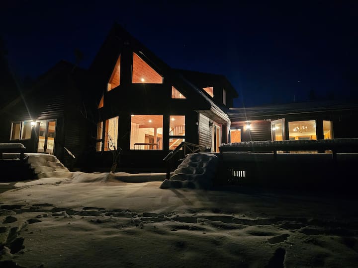 Private Retreat W/lodge, In-law, Fire Pit & Beach! - Stonington, ME