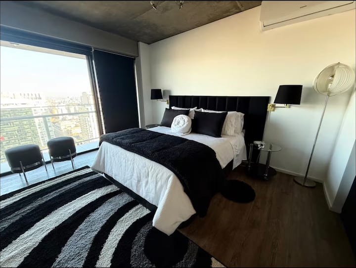 Apartamento De Lujo Con Vistas Al Río Y Ciudad. - Argentina