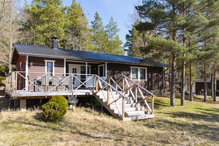 Villa Huvila Lapsi Perheelle Sopiva Mökki. - Naantali