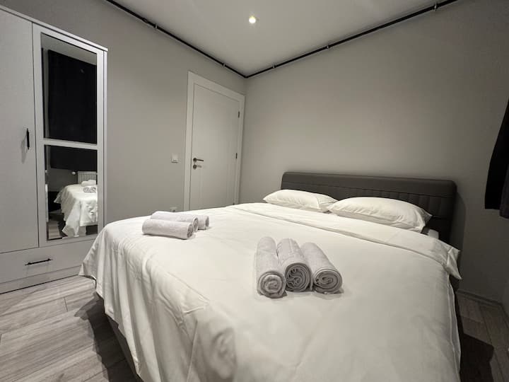 Lara Modern Flat 8 | Compact & Bright, Elevator - Antalya