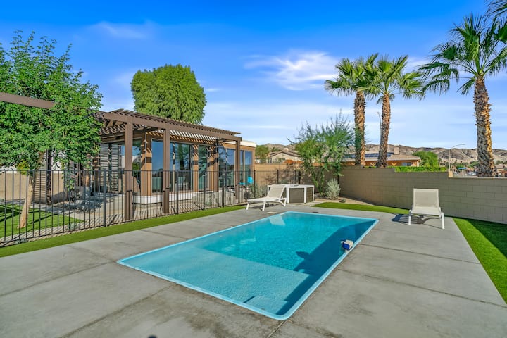 Forbes-featured 3d-printed Retreat | Pool & Casita - Desert Hot Springs, CA