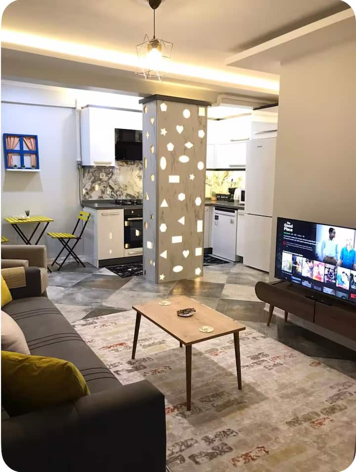 ŞEhir Merkezinde Jakuzili Daire - Bornova