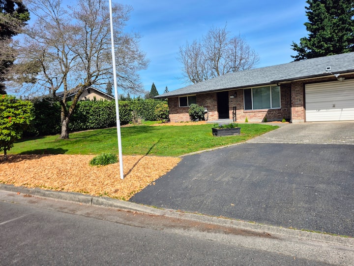 2-bed, 1 Bath, Puyallup Valley - Puyallup, WA