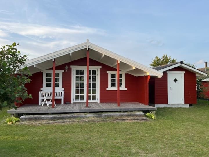 Hyggelig Svensk Hytte Ved Jollehavn Og Vesterhavet - Denemarken