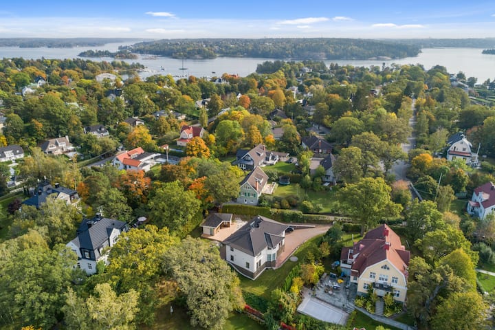 Eget Hus I Djursholm Med Parkering Och Bastu - Sundbyberg