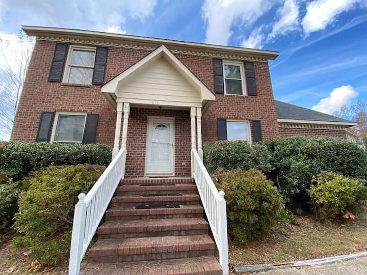 Your Cozy Home-minutes To Base, 15 Min To Dt - Fayetteville, NC