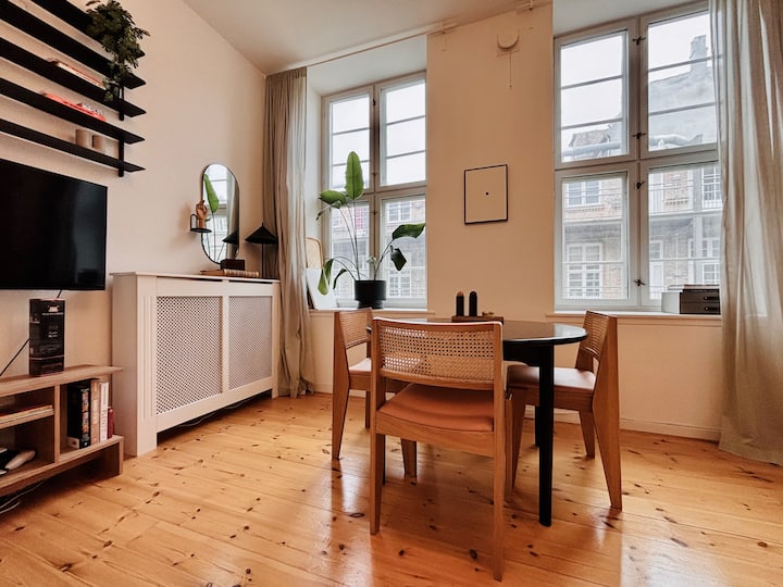 Lys Lejlighed I Hjertet Af Frederiksberg - Copenhagen