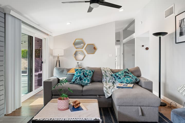 Jie’s Covina Urban Escape |3br2 Bath With Big Yard - Azusa, CA
