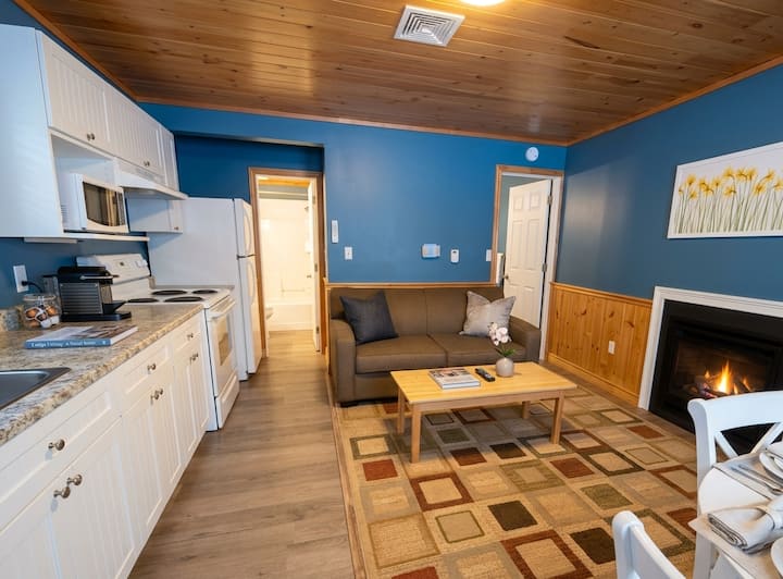 Charming 1br Cabin: Beach & Full Kitchen - Ontario 60