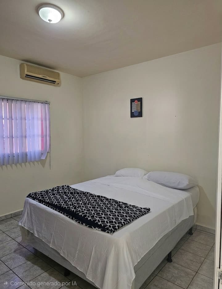 Amplio Apartamento Equipado Con A/c Y Parqueo - Managua