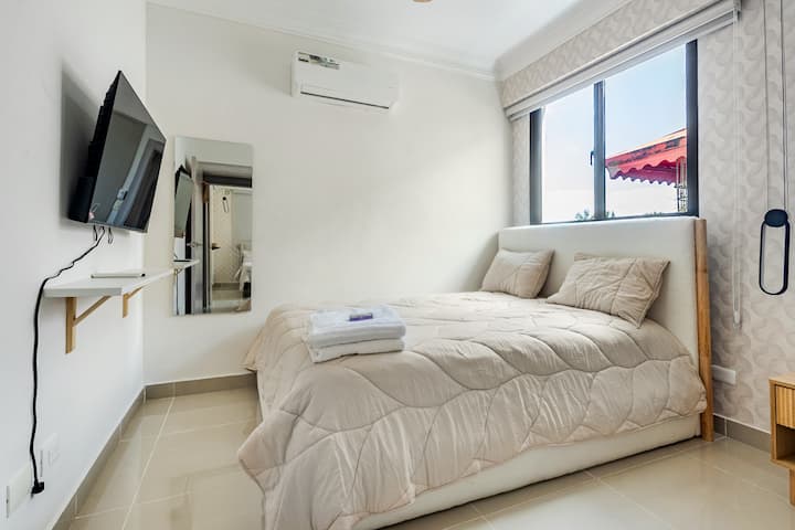 Tropical Stay | 3br For 6 Near Ocean + Parking - Saint-Domingue