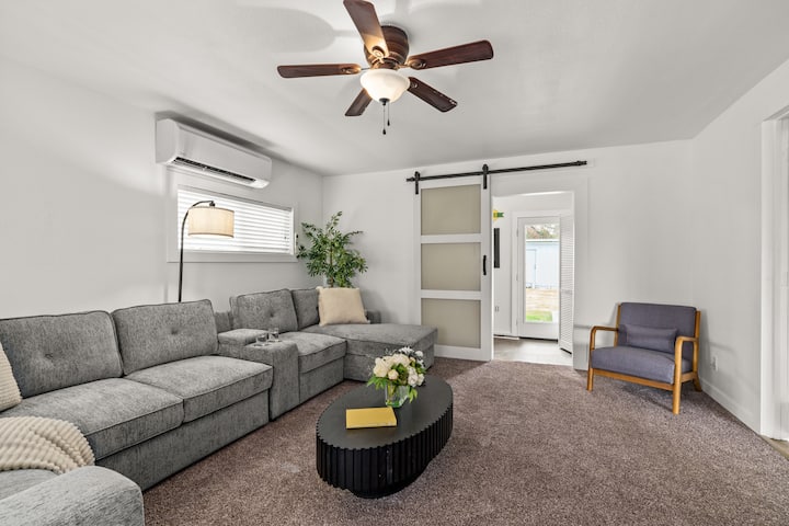 Puddles' Home, Hot Tub · Game Room · Family Ready - Eugene, OR