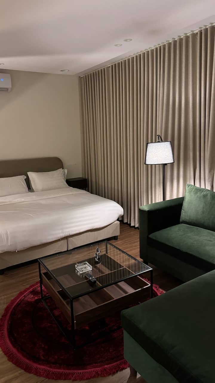 استديو خلف المركز المالي( كافد) دخول الان - Riyadh