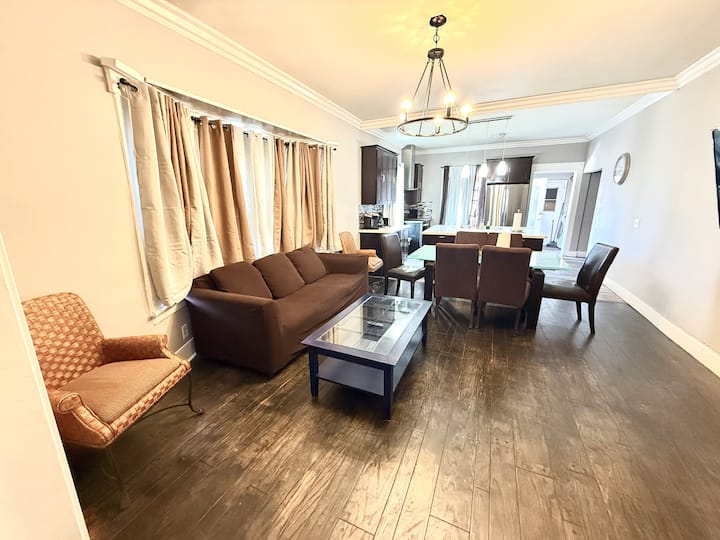 Modern 2br Downtown Retreat | Fast Wi-fi & Ac - Rose Garden - San Jose