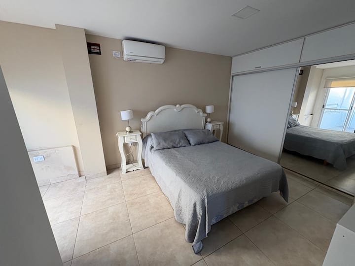 Dúplex En El Centro • 3 Hab • Aire Y Tv - San Fernando del Valle de Catamarca