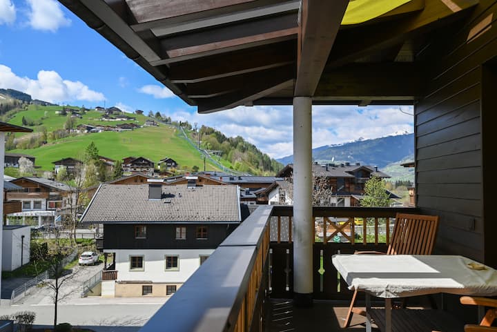 Ski & Golf Suite 25: Balcony, Maiskogel View - Schüttdorf