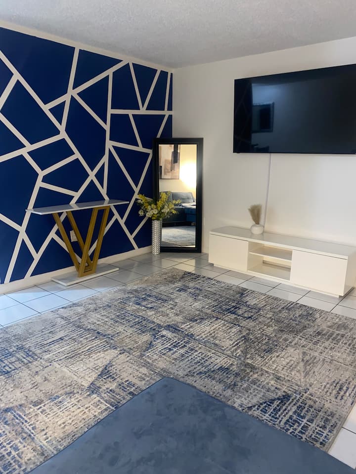 Hidden Gem Miami - Miami Gardens, FL