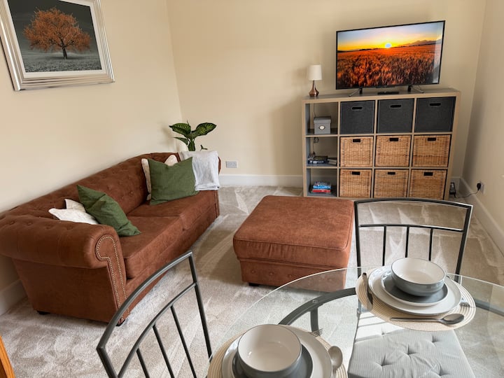 Cosy, Riverside One Bedroom Flat - Dumfries