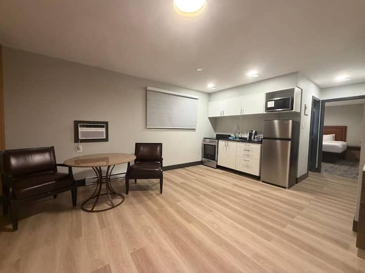 High Tide Family Suite - Parksville