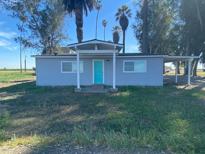 Cozy Country Stay, 2-bedroom 1 Bath - Lemoore, CA