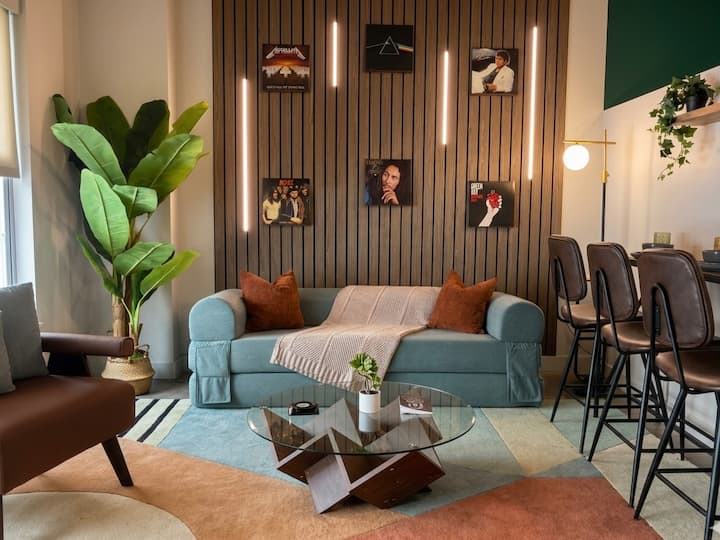 Vinyl Loft | 5 Mins To Nfl Draft | Free Parking - Pittsburgh, PA