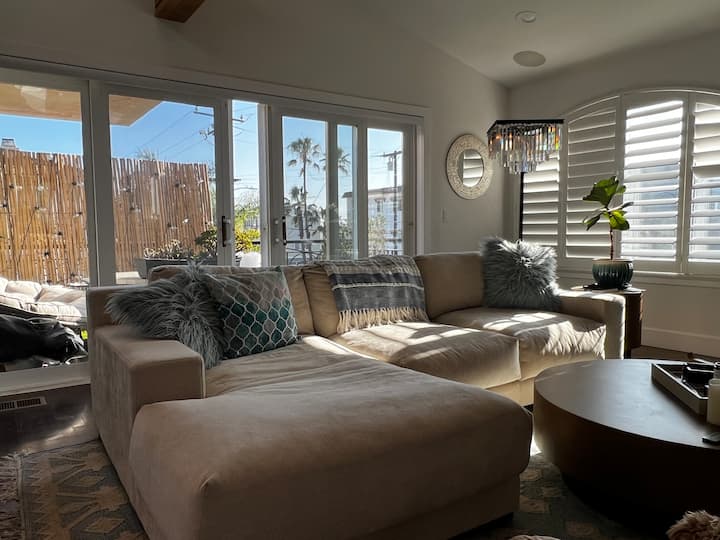 Ocean View Luxury Steps To Beach *30 Day Minimum* - Manhattan Beach, CA