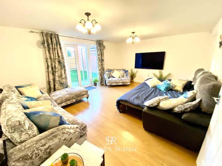 20%off | Spacious 4br Contractor Home | Parking - Rugby