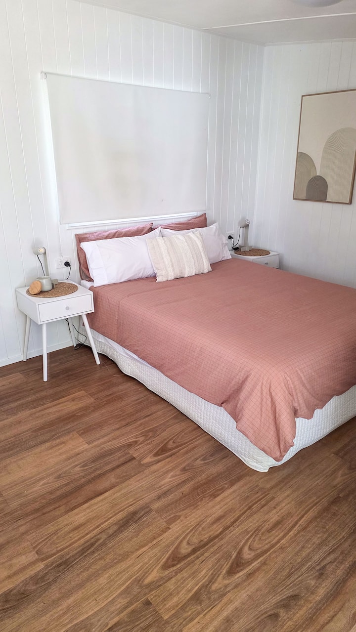 Amity's Tropical Guesthouse - Moreton Island