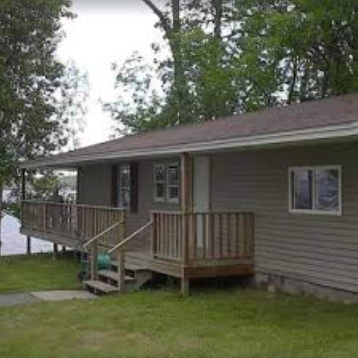 Pine Cottage At Heron Ledge On Lake Champlain - Plattsburgh, NY