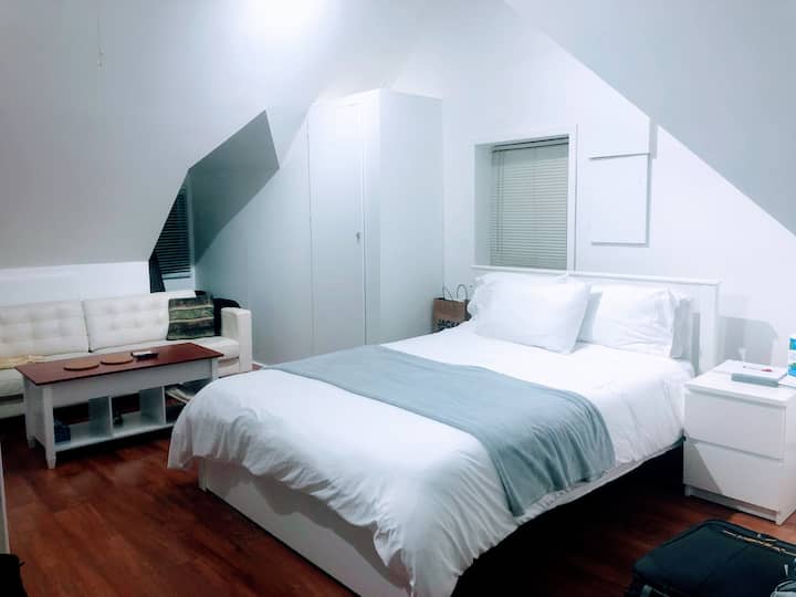 Les Lucarnes De La Petite Maison Patrimoniale - Trois-Rivières