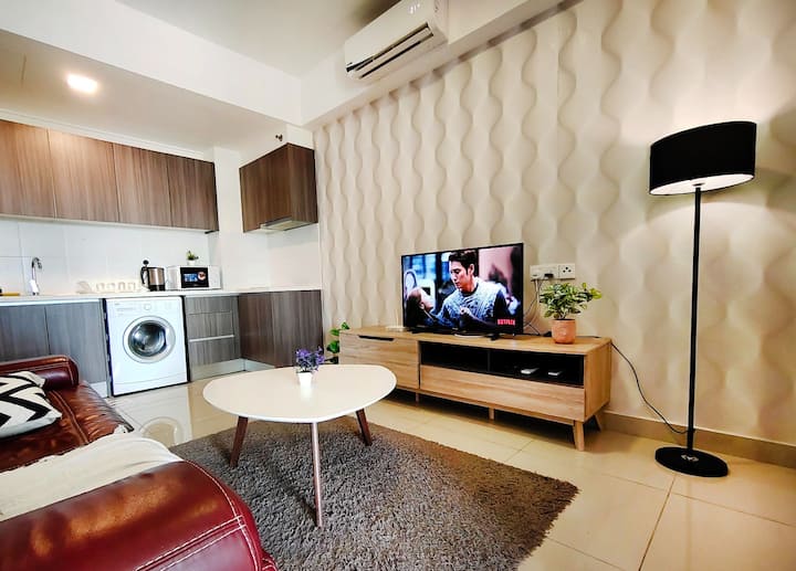 Noble Suite~hyve Soho L Wifi L Netflix Relex L - Cyberjaya
