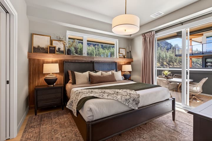 Zara | Ora Lakeview • Near Wineries - Lake Country