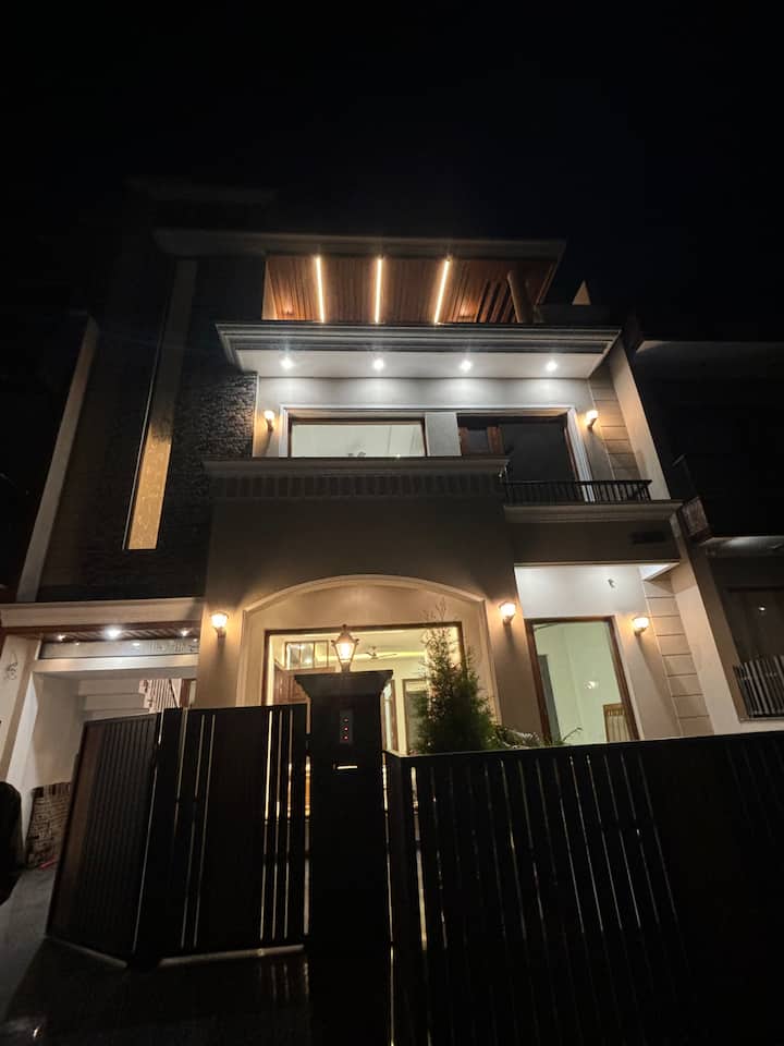 8 Bhk In Mohali Sector 89 - Sahibzada Ajit Singh Nagar